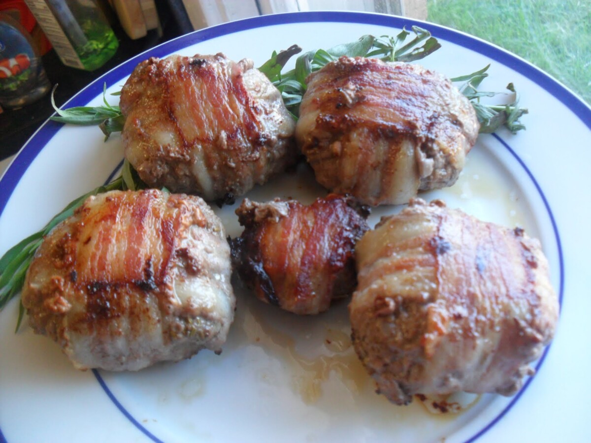 Bacon Wrapped Rosemary Sliders Make a Flavorful Breakfast Bite