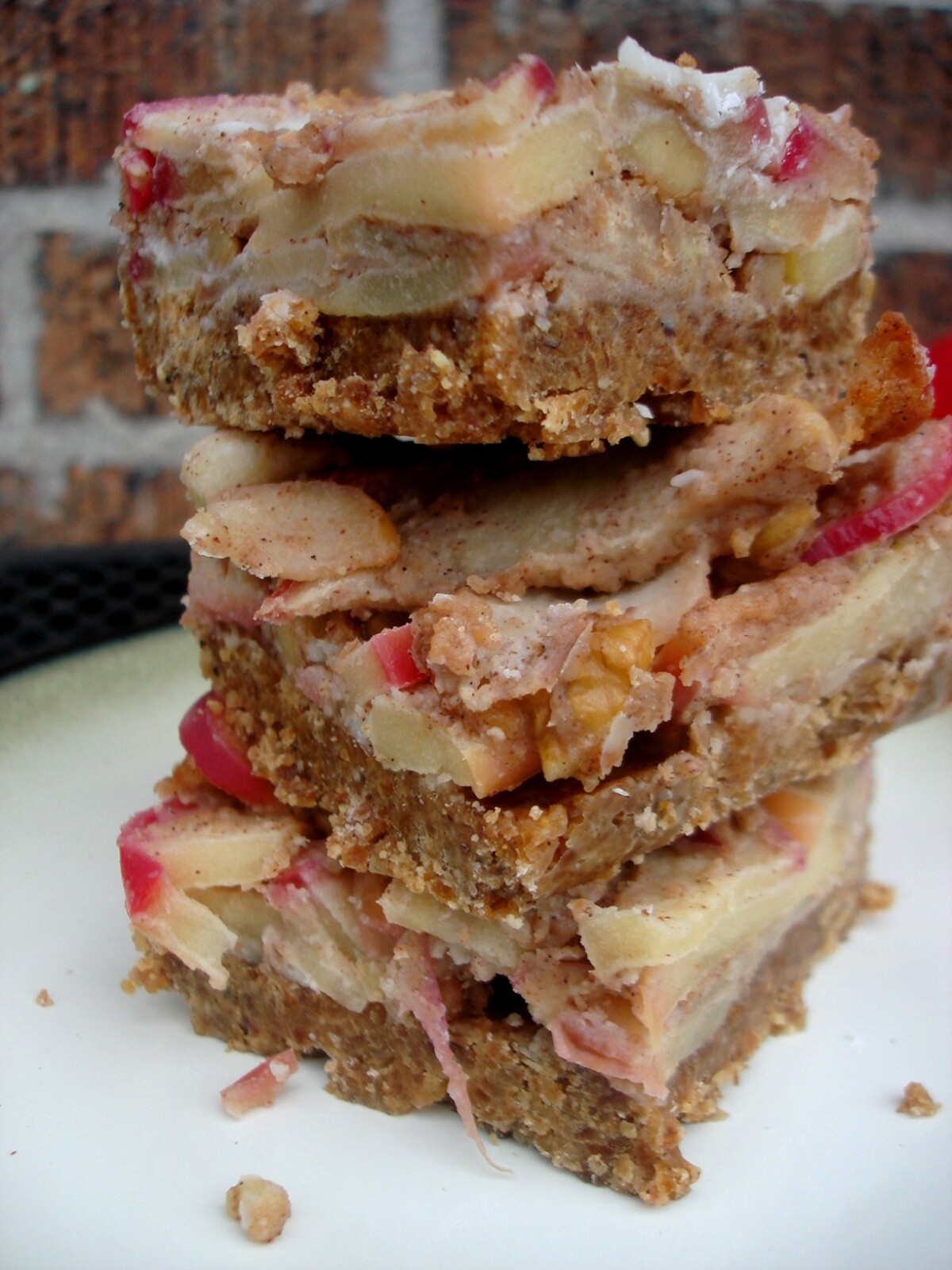 No-Bake Sticky Apple Bars - PaleOMG