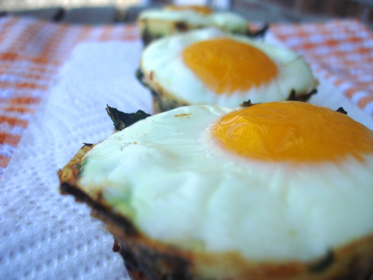Spinach Sweet Potato Egg Nests - PaleOMG