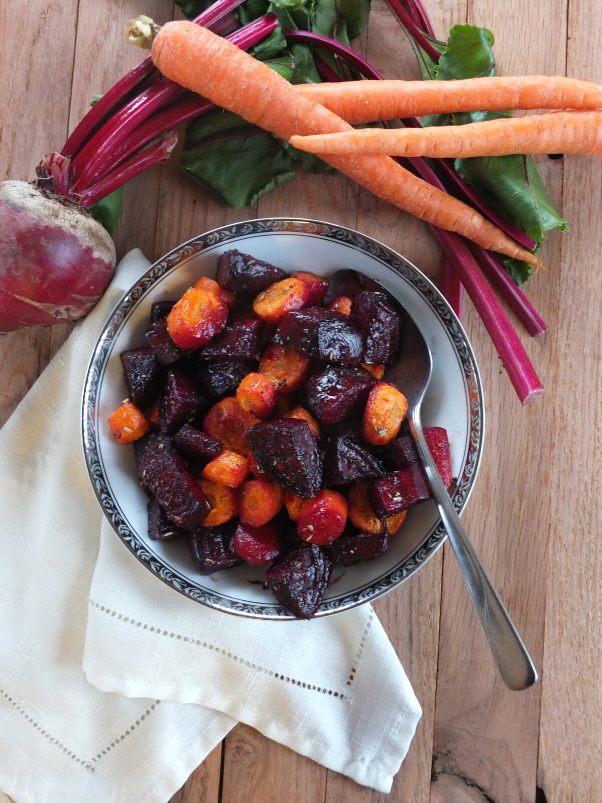 Guest Post: Roasted Beets and Carrots with Rosemary Garlic Butter - PaleOMG