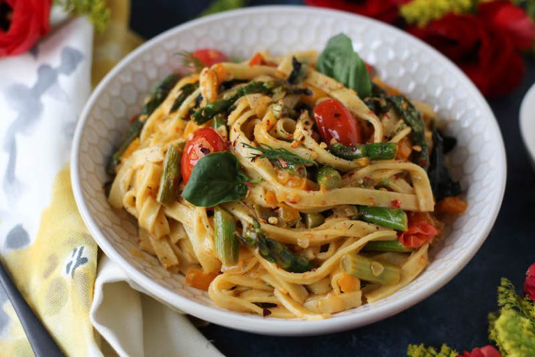 Spring Vegetable Lemon Basil Pasta - PaleOMG