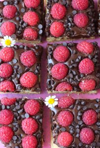 Chocolate Chip Raspberry Shortbread Cookie Bars - PaleOMG