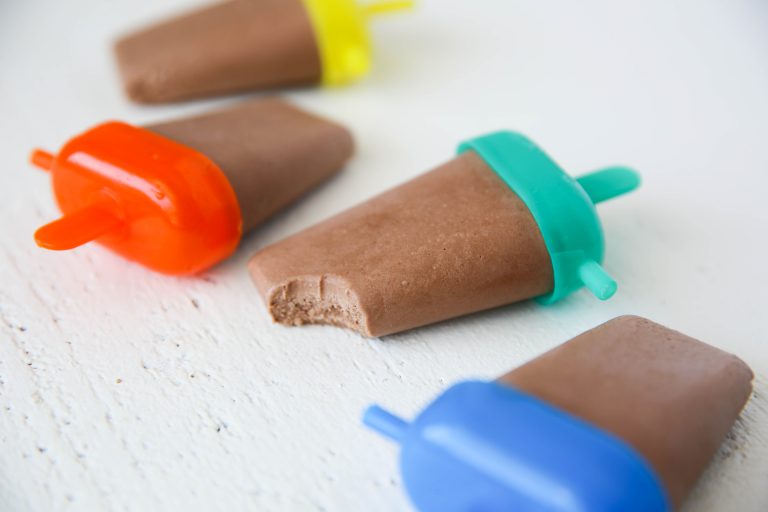 Sweat & Snack: Greek Yogurt Protein Fudgsicles & Loop Band Workout - PaleOMG