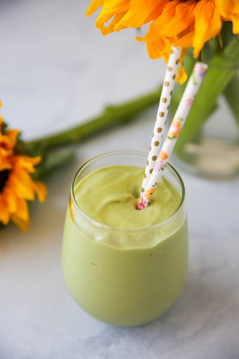 Sweat & Snack Series: Endurance Workout and Green Mango Smoothie (video!) - PaleOMG