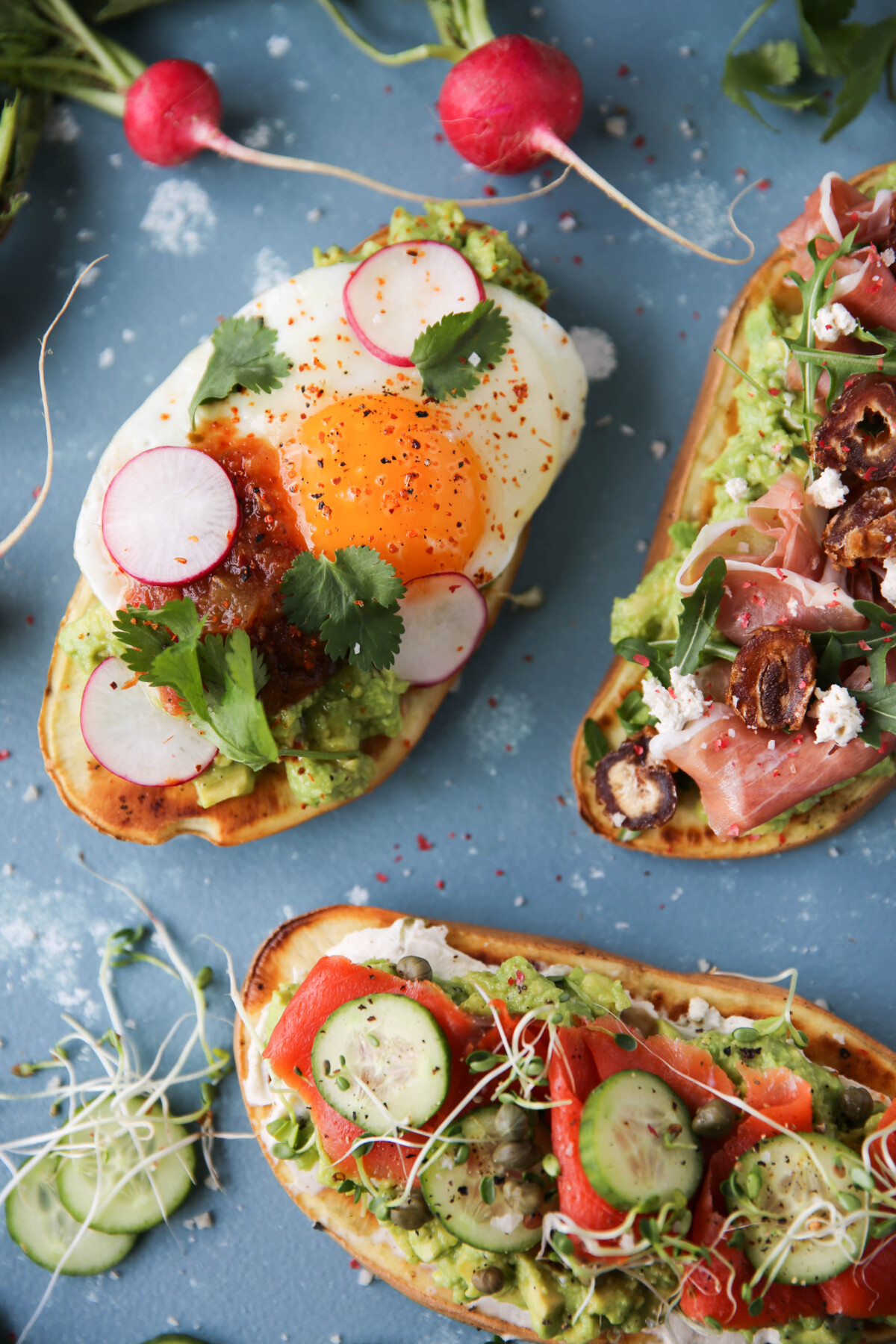 Try Delicious Ways to make Avocado Toast with Unique Toppings