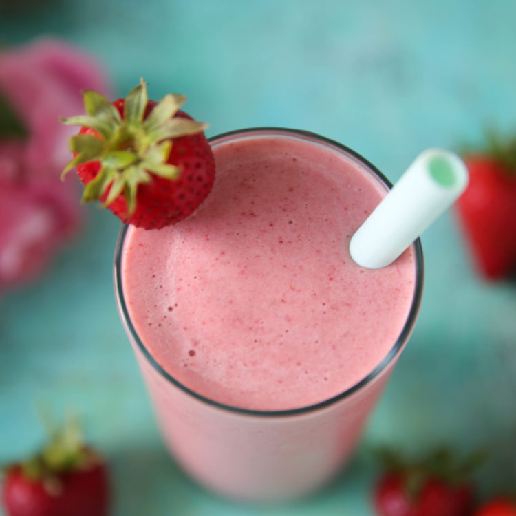 Strawberries & Cream Collagen Shake - PaleOMG
