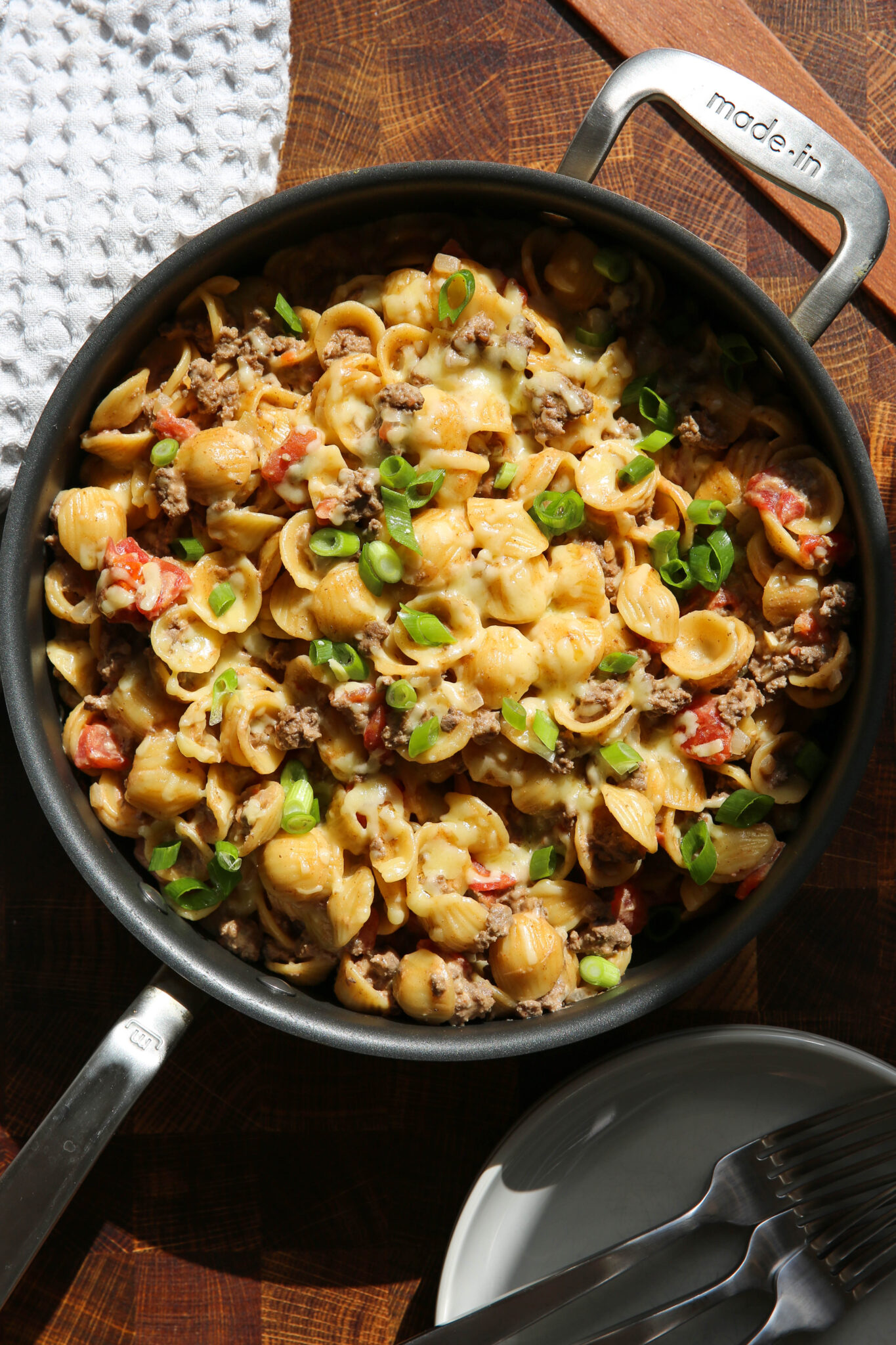 20-Minute Cheeseburger Pasta - PaleOMG