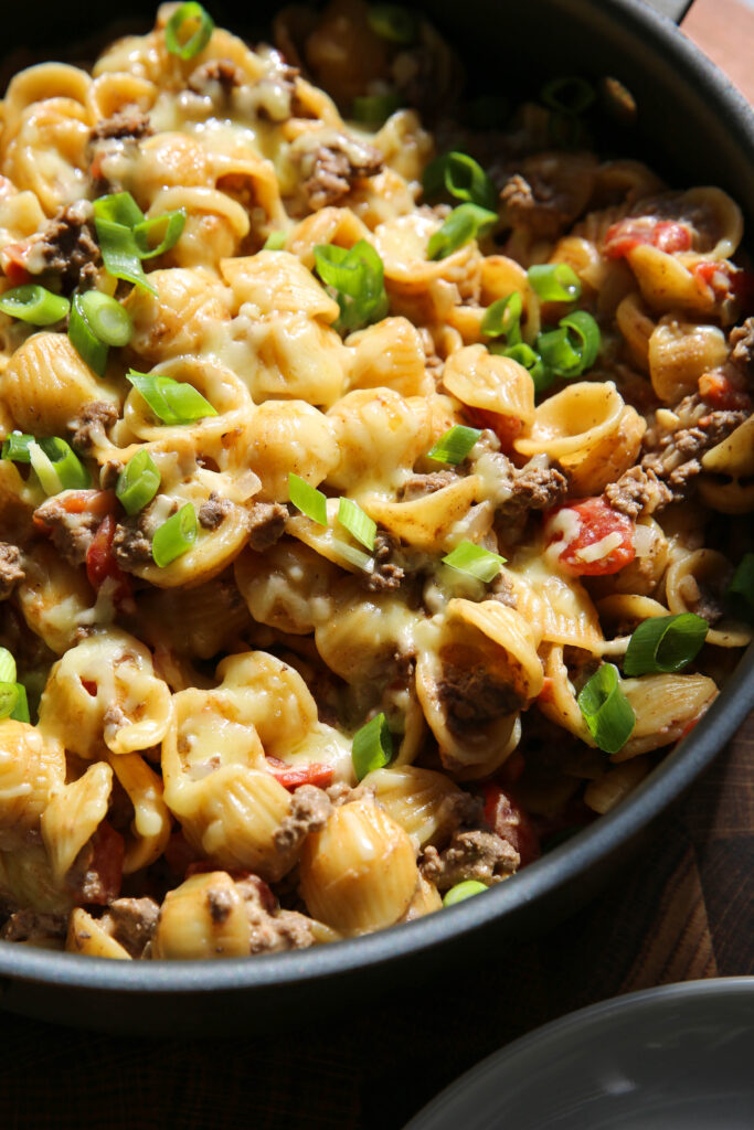 20-Minute Cheeseburger Pasta - PaleOMG